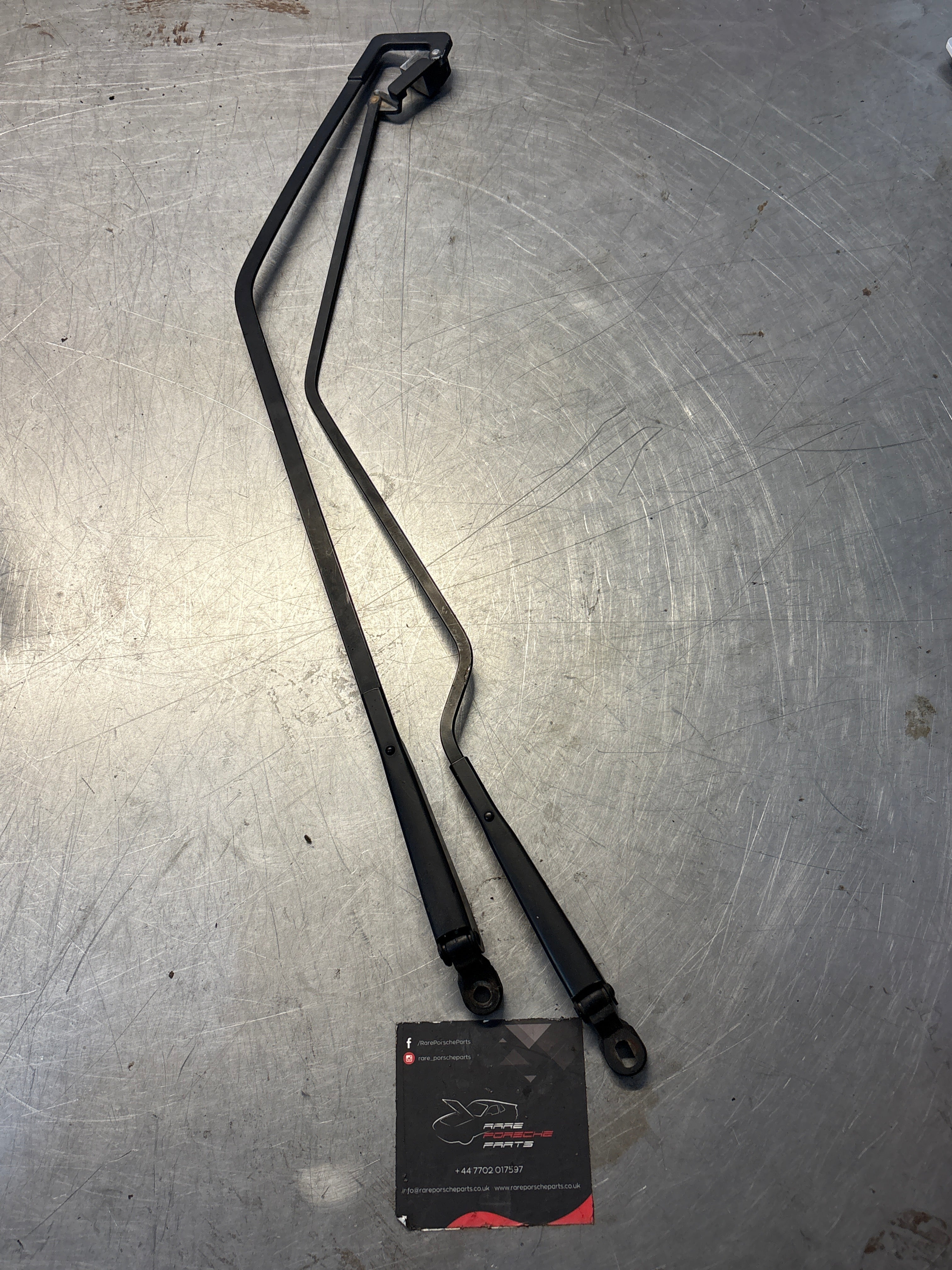 Porsche 928 rear wiper arm, used – Rare Porsche Parts