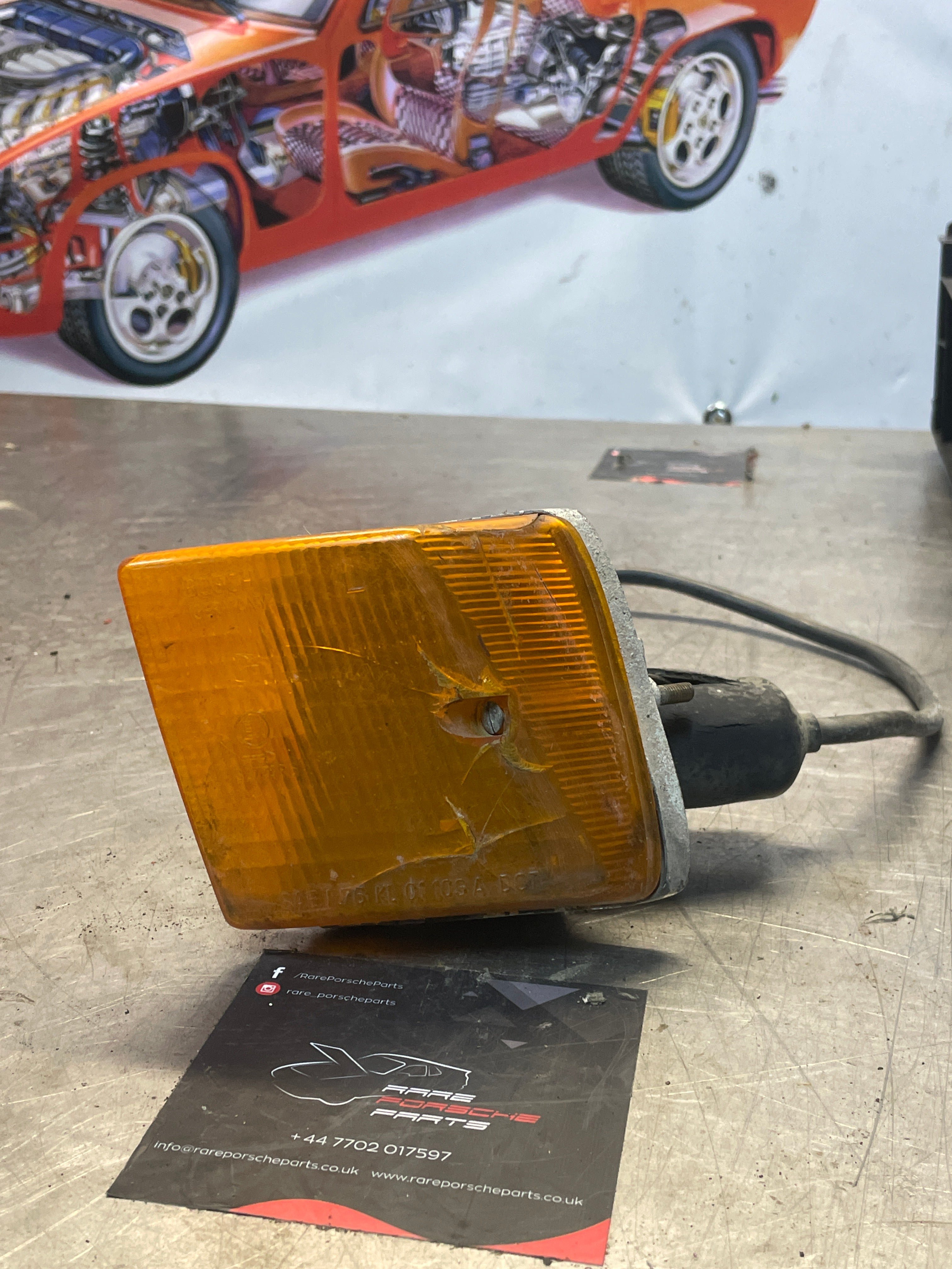 Porsche 928 pre facelift indicator lamp, left, used, cracked lense 031 ...