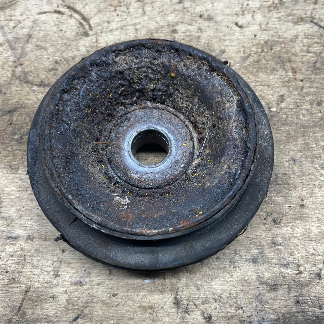 Porsche 924 / 944 top strut mount rubber bush 94434307300 used – Rare ...