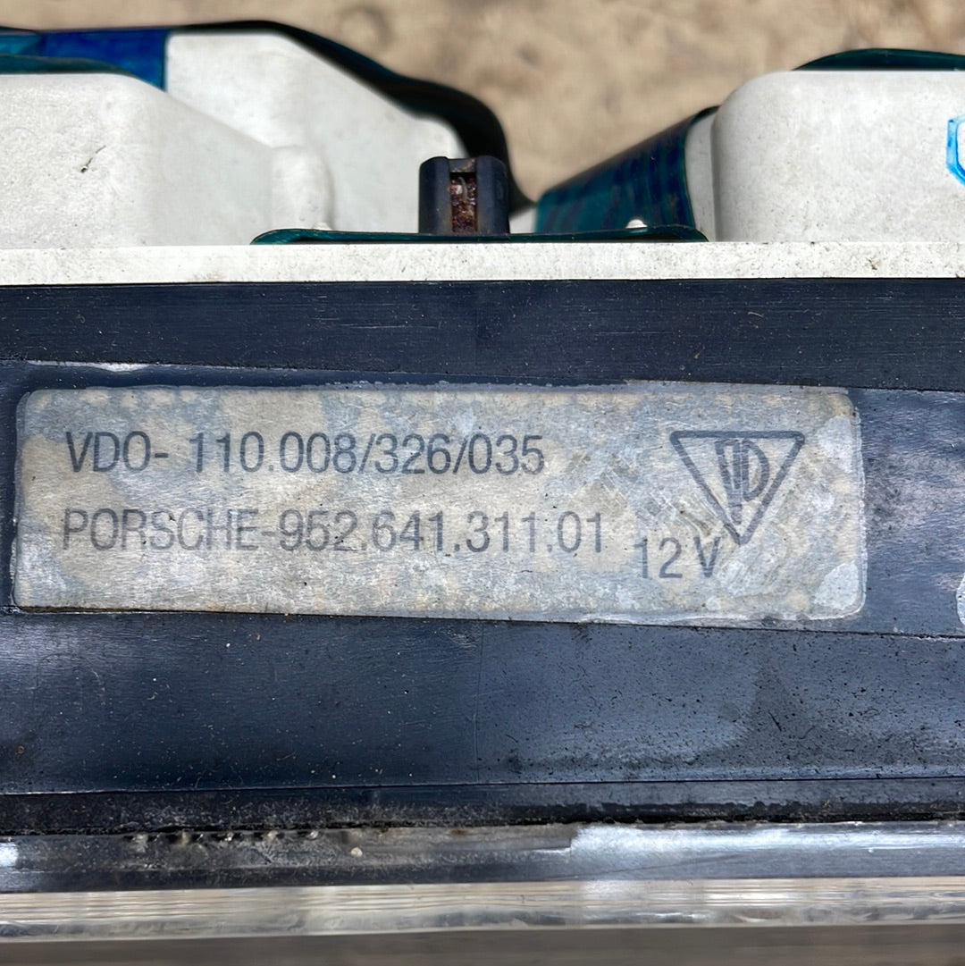 Porsche 944 Turbo dash clock binnacle pod speedometer 95264131101 used ...