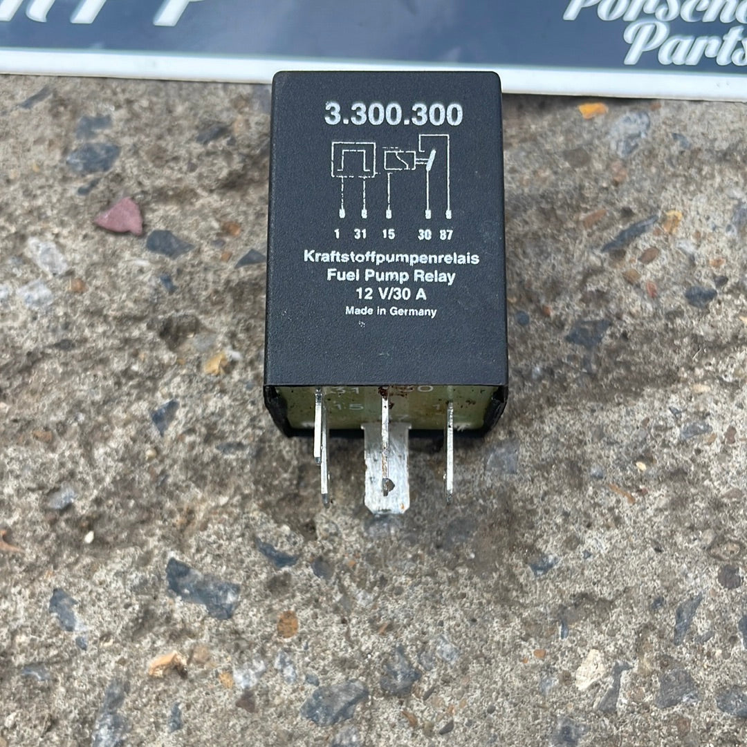 Porsche 924 2.0 NA (79 - 85) fuel pump relay aftermarket 433906059, 3 ...