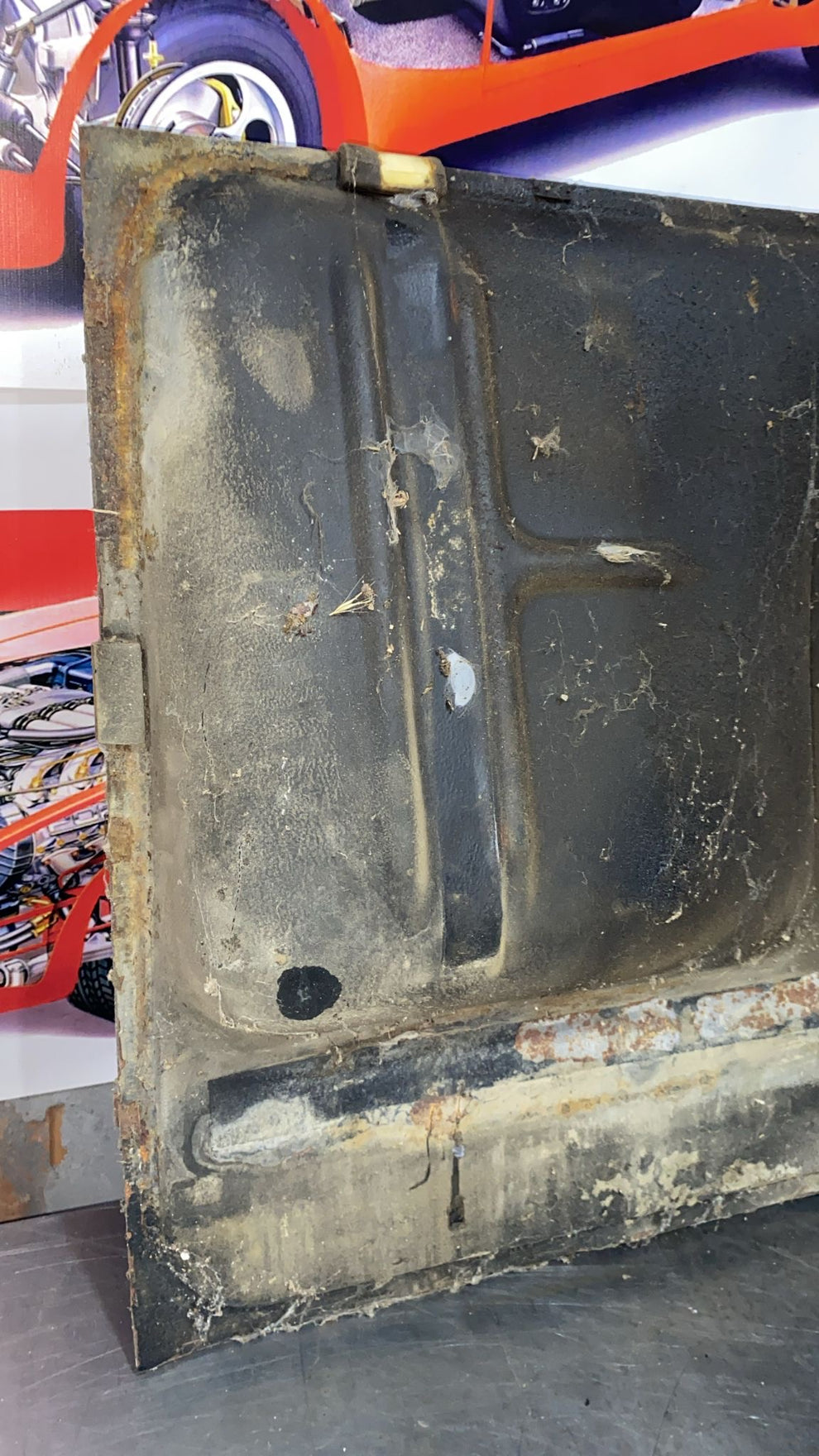 Porsche 924 Metal Fuel tank for early cars with bayonet type fuel leve ...
