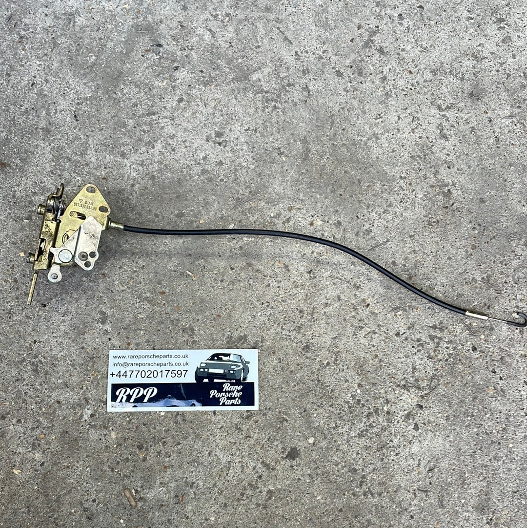 Porsche 924 944 right hand door latch 92753705409 – Rare Porsche Parts