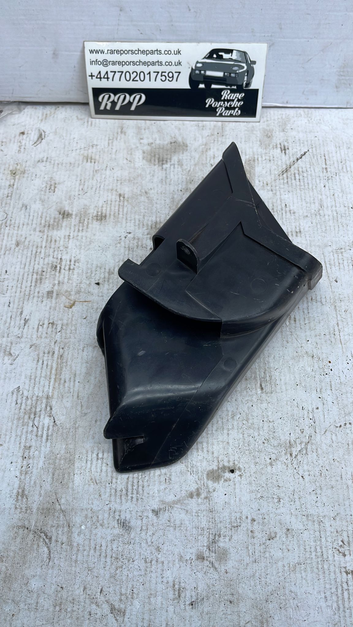 Porsche 944 / 968 Left, footwell air vent 94557241500, used – Rare ...