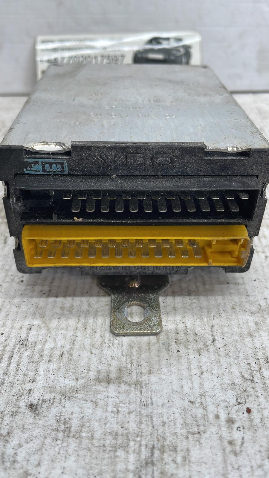 Porsche 928 Central indicator unit 92864160204 used – Rare Porsche Parts