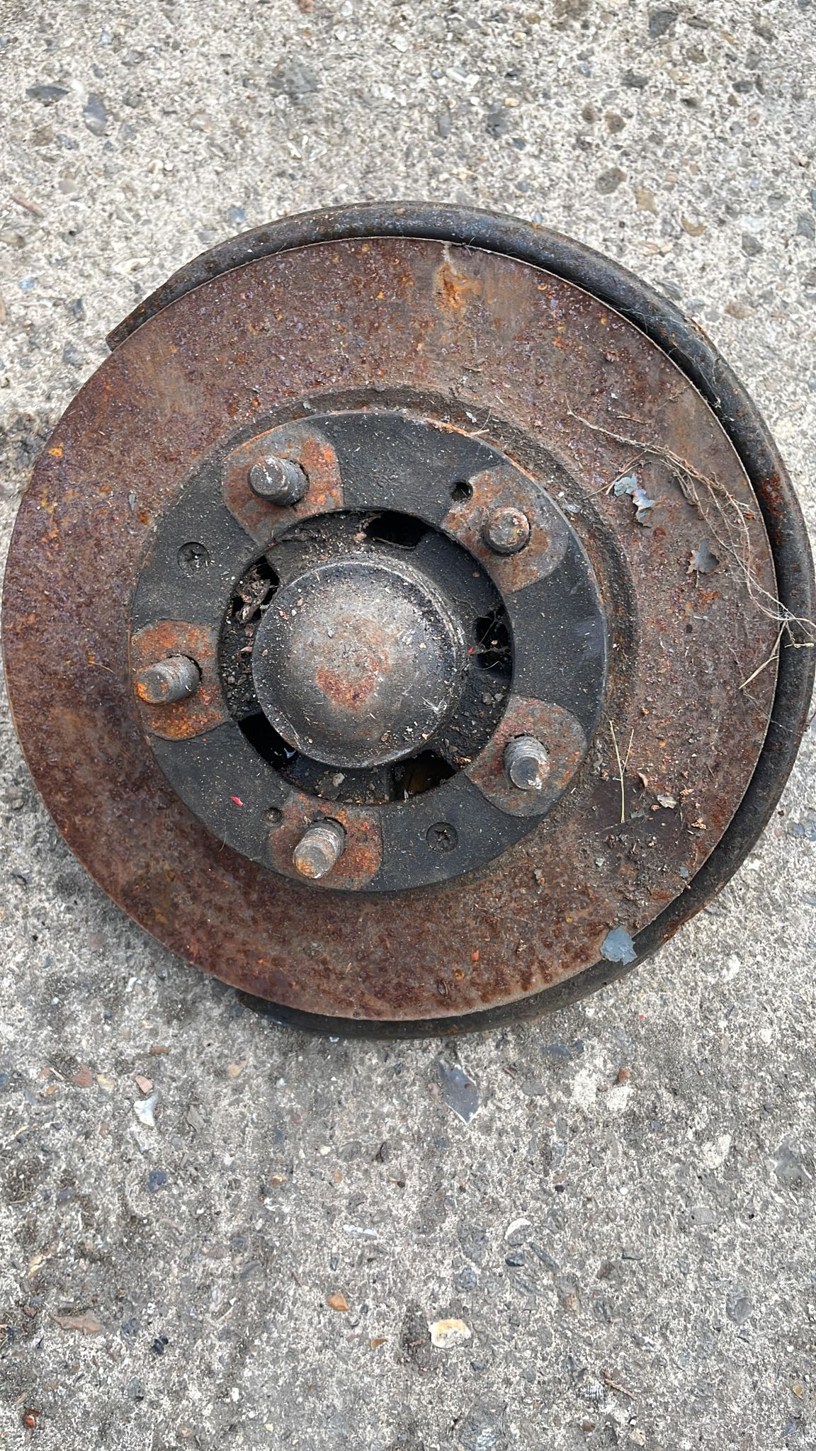 Porsche 944 S2 pair of complete front hubs, used – Rare Porsche Parts