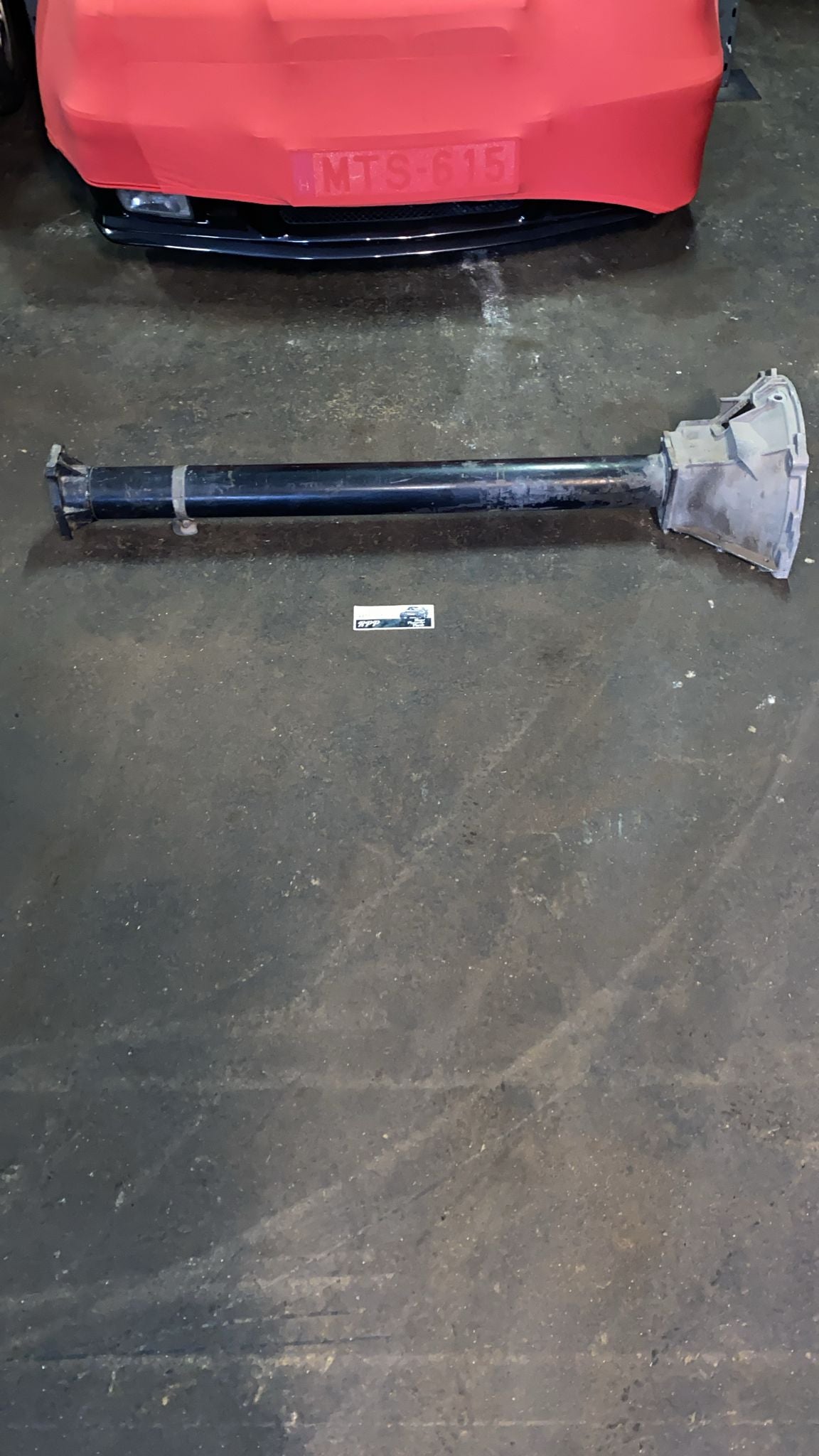 Porsche 928 rear propeller shaft, used 960421235 – Rare Porsche Parts