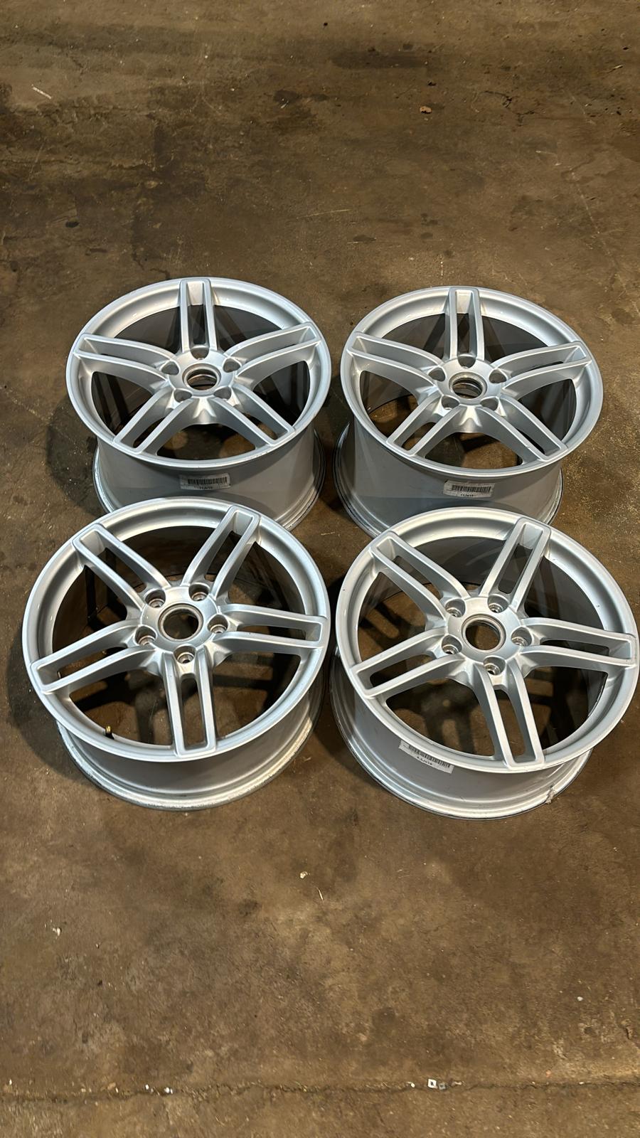 Porsche 911 991 Carrera Wheel set 19” 99136214602 / 99136214102 used ...