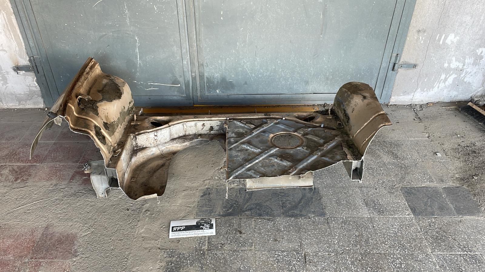 Porsche 928S boot floor pan rear end cut – Rare Porsche Parts