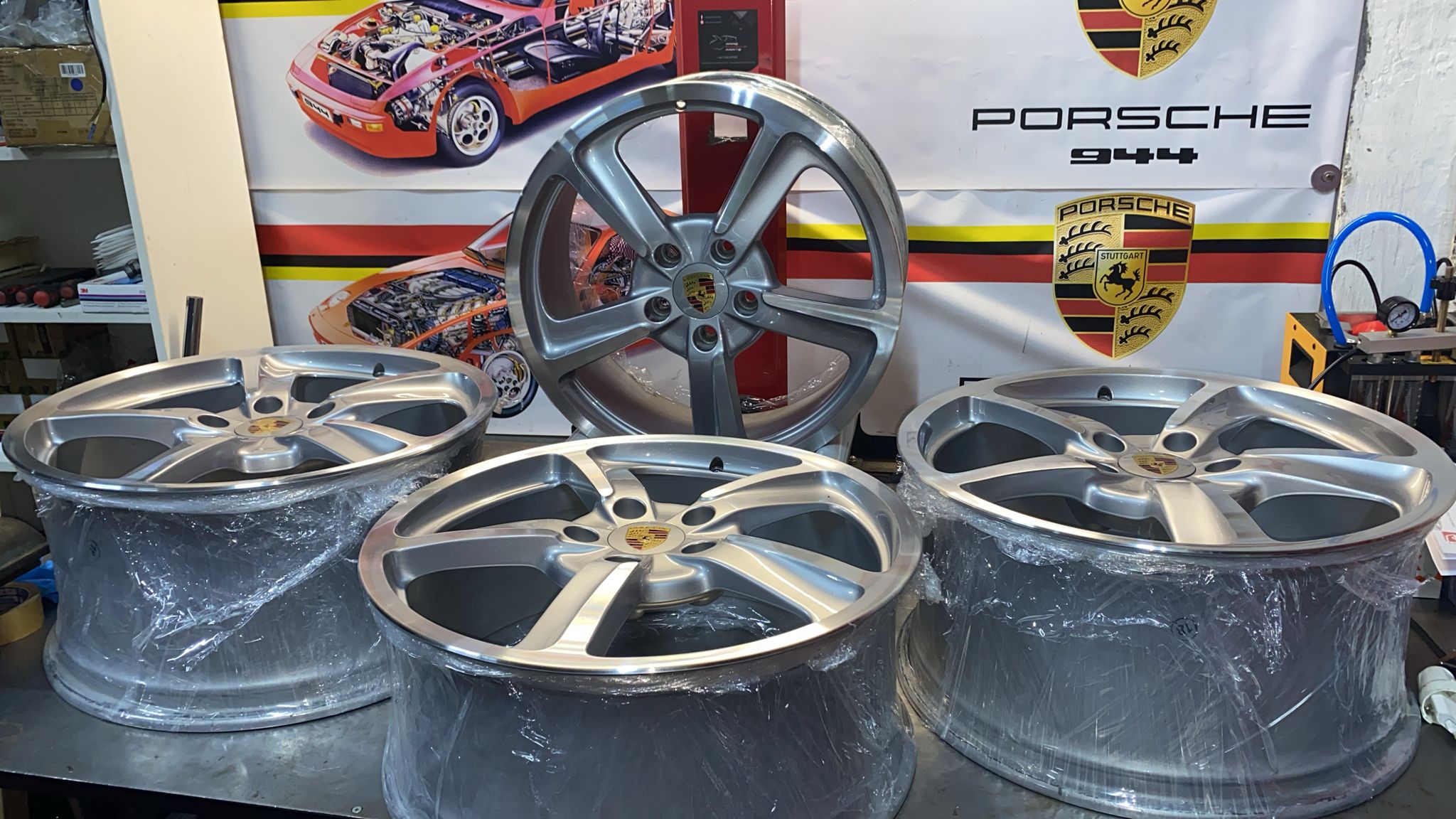 Porsche Boxster / Cayman GT4 alloy rim set, 98136216140 – Rare Porsche ...