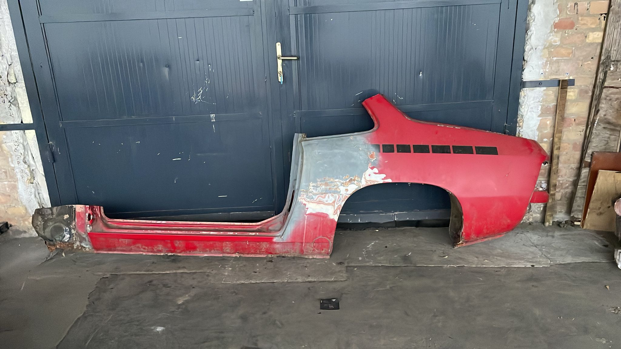 Porsche 924 left rear fender, side section with sill 477809601 – Rare ...