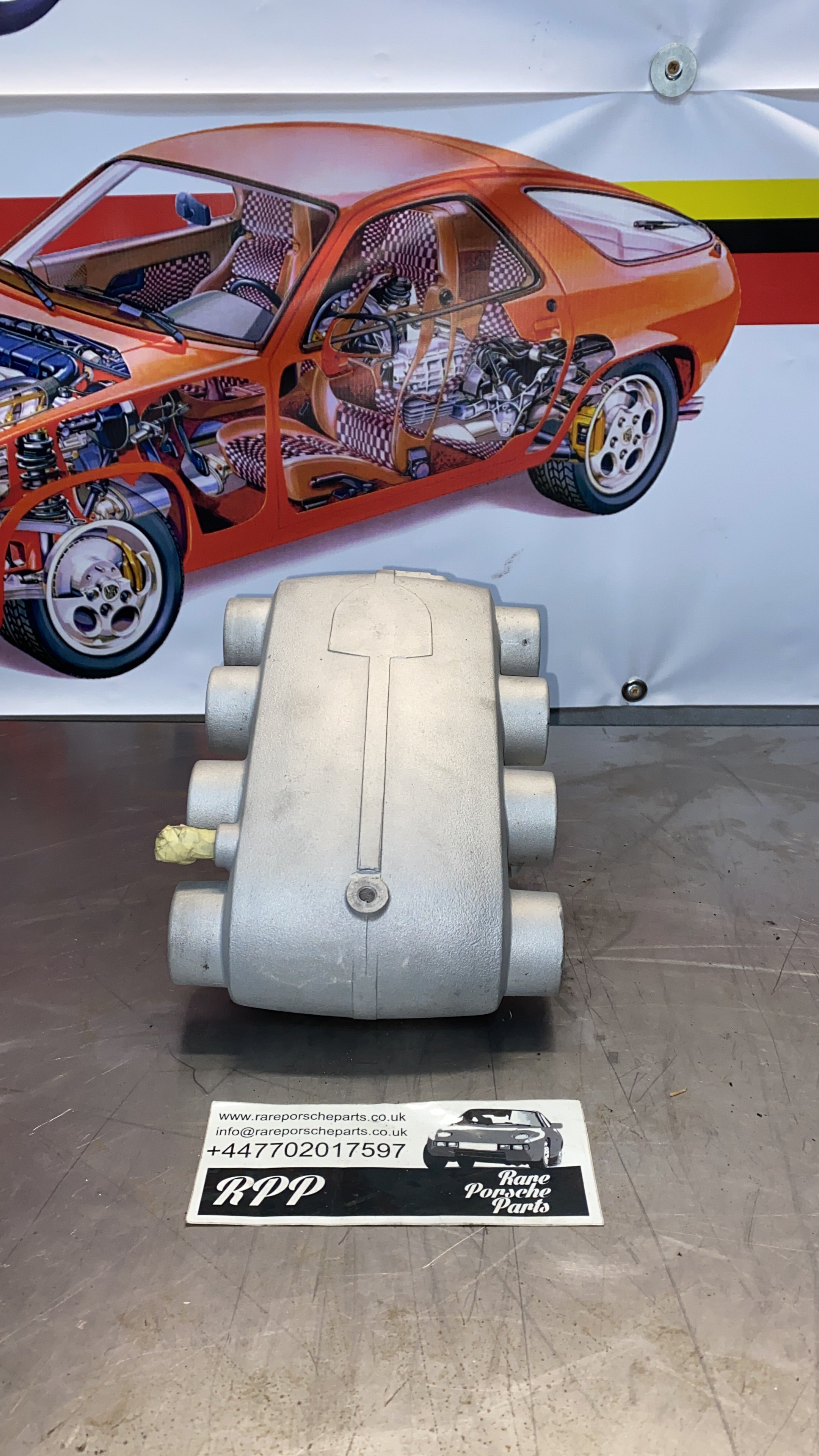 Porsche 928 Used plenum chamber 928110156 2R – Rare Porsche Parts