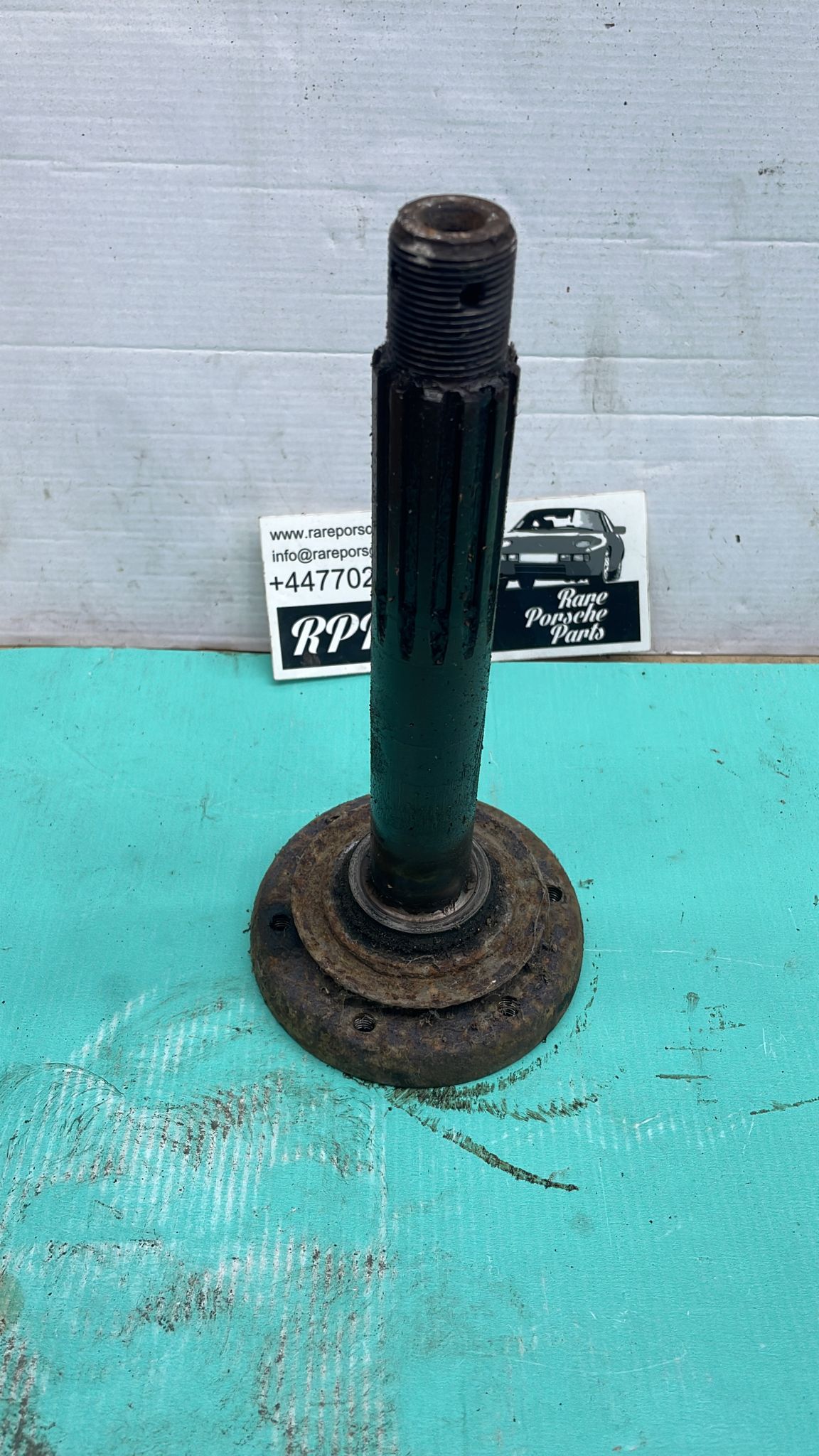 Porsche 924 944 (1985.5-1988) Rear Stub Axle Hub 477501263, used – Rare ...