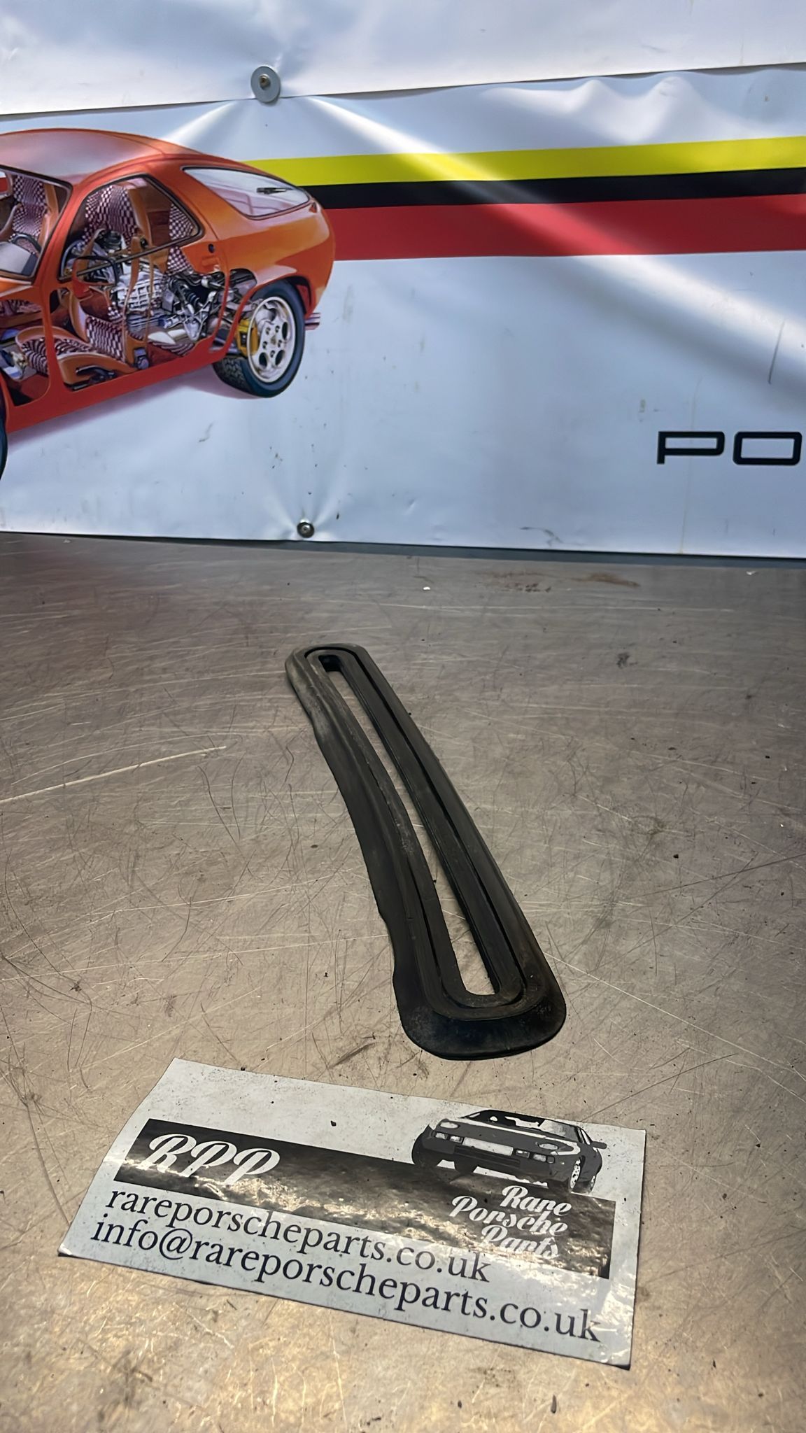 Porsche 928 AC heater defroster vent rubber seal, used – Rare Porsche Parts