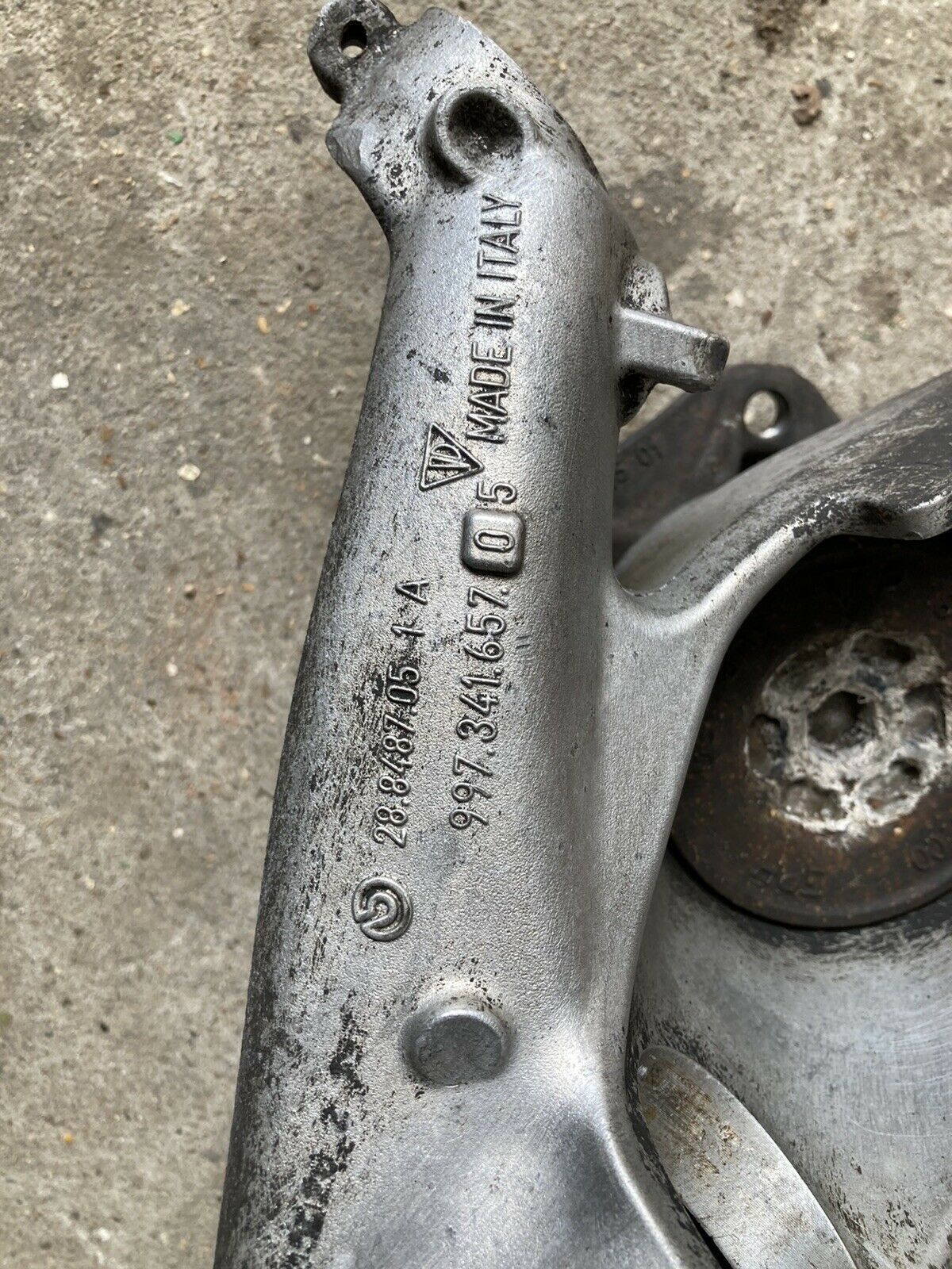 Porsche Boxster Cayman 987 Front Wheel Carrier Upright - Hub - 9973416 ...