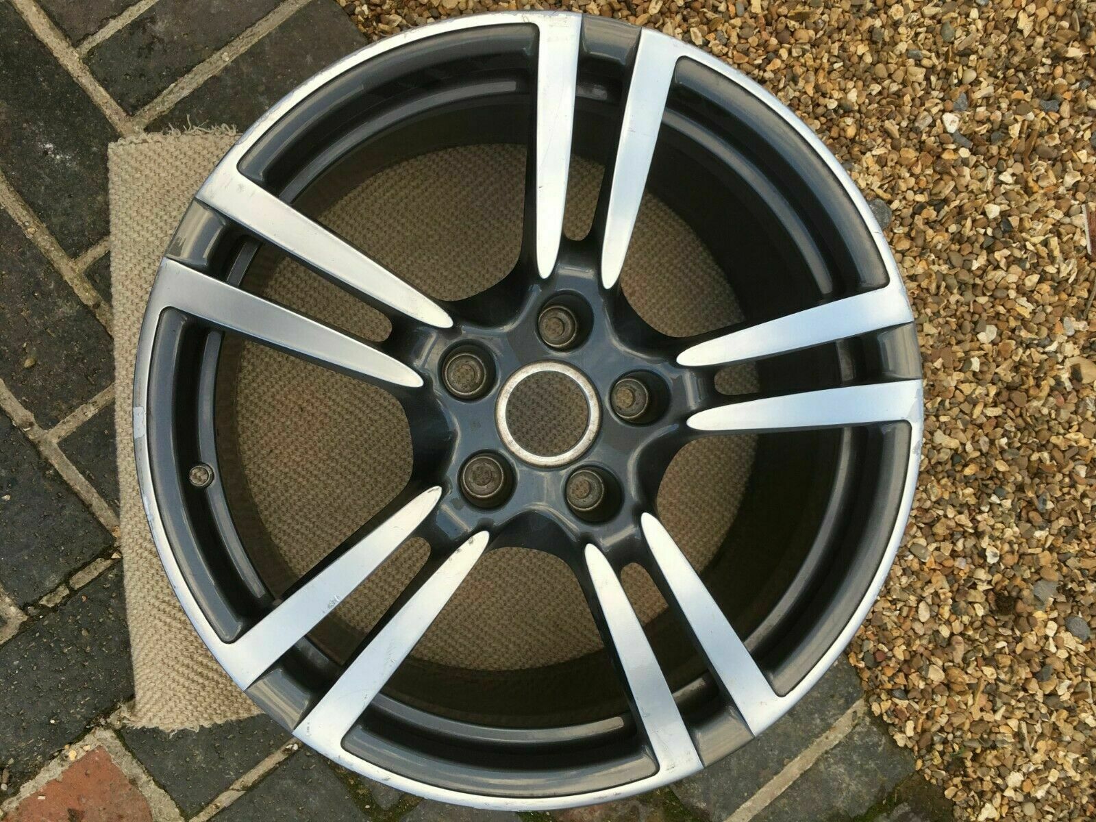 Porsche Panamera Turbo II Front Wheel 9,5J x 20 ET65 97036217806 – Rare ...