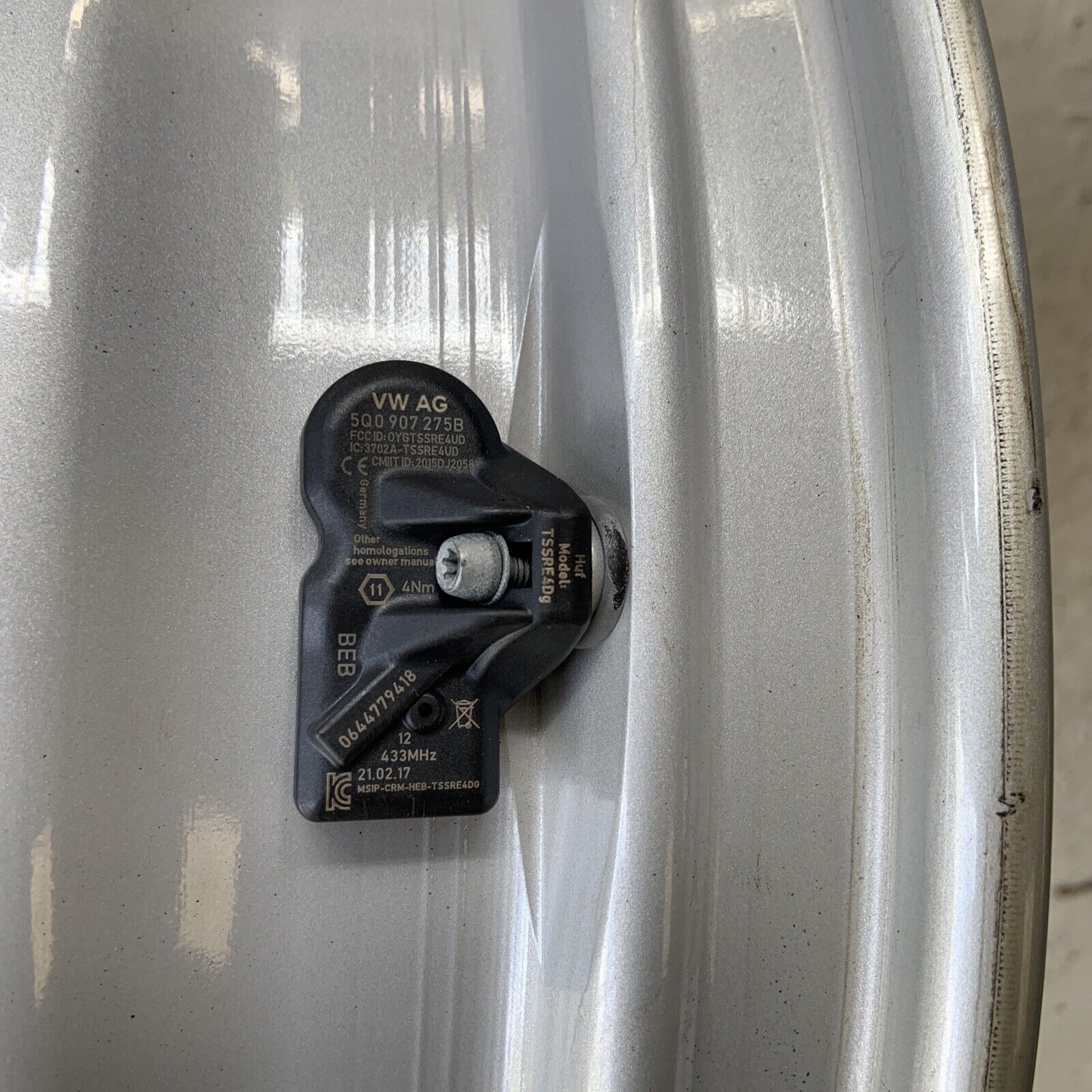 GenuinePorsche Macan 9Jx18” Rear Alloy Wheel 95B601025AS – Rare Porsche ...